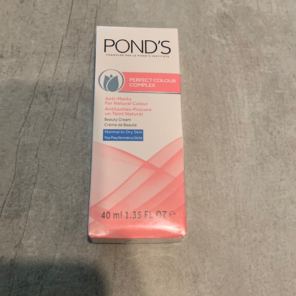 Pond's | Skincare | Nwt Ponds Perfect Colour Complex Beauty Skin Cream ...